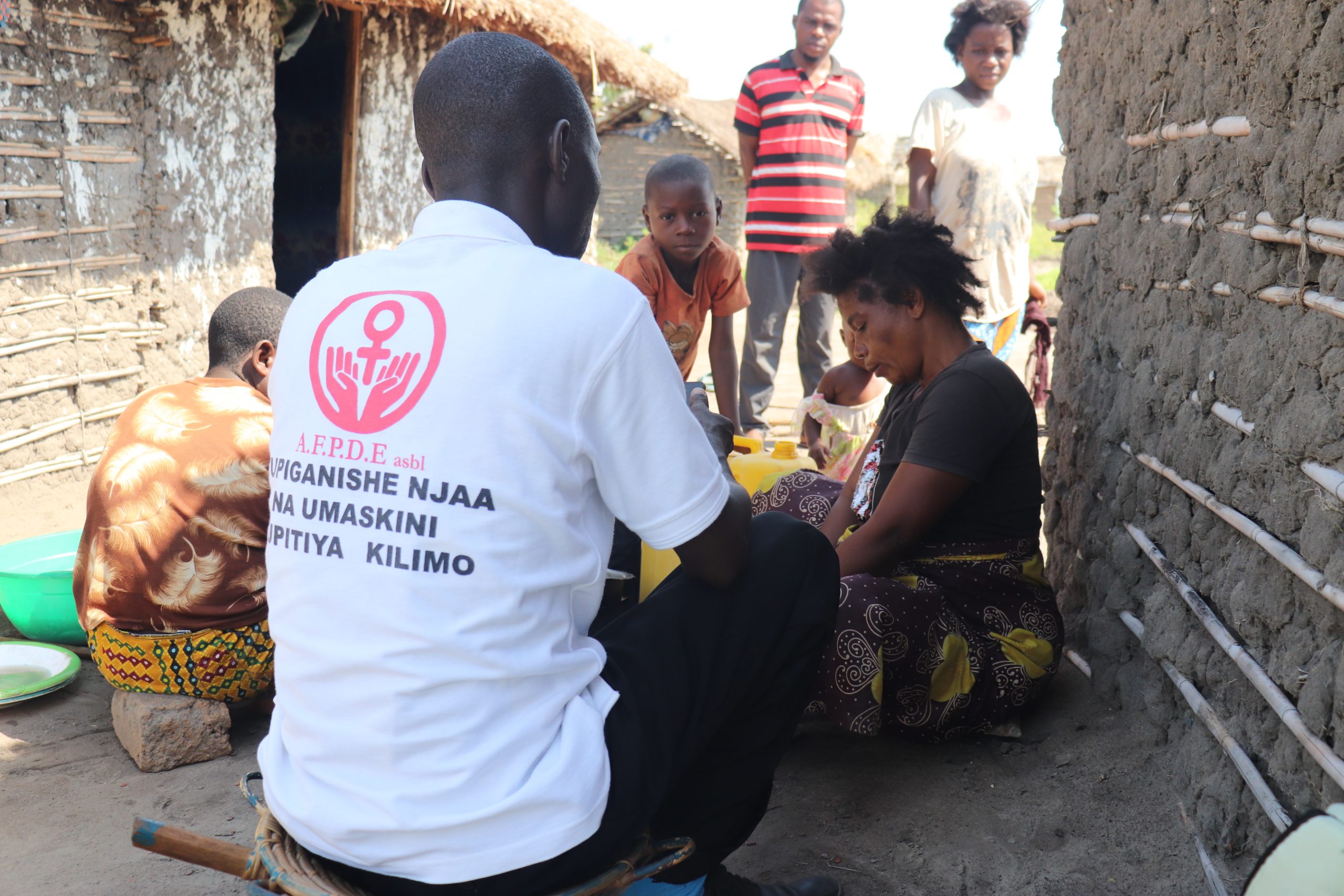 600 ménages des déplacés internes vivant dans le site de Kimanga et ...